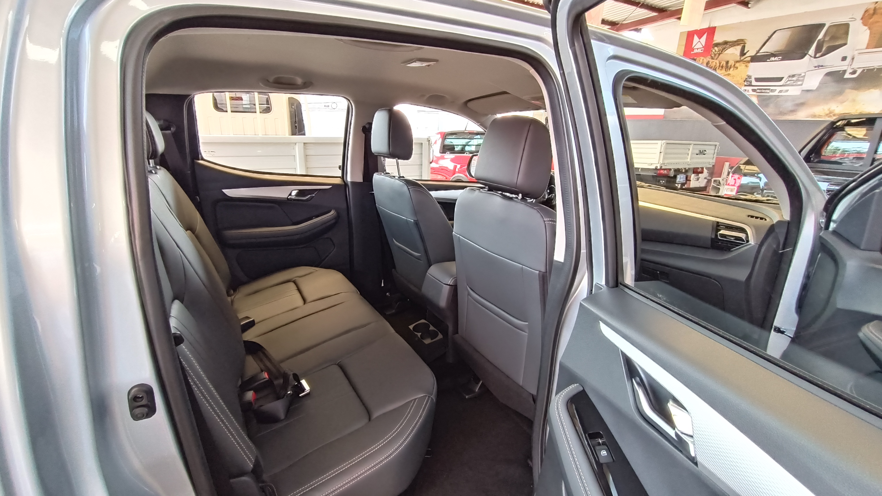 Solicita más información del pick-up JIM